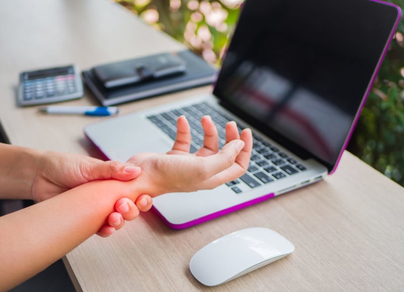 3 Stretches To Decrease Wrist Pain From Typing: Carpal Tunnel ...