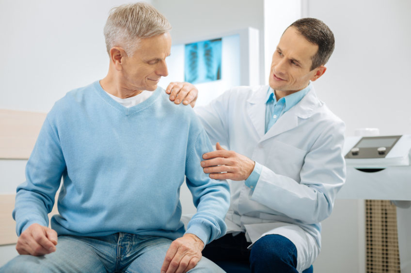 Shoulder Pain: How To Know If You Have A Rotator Cuff Tear - RIO Orthopedic